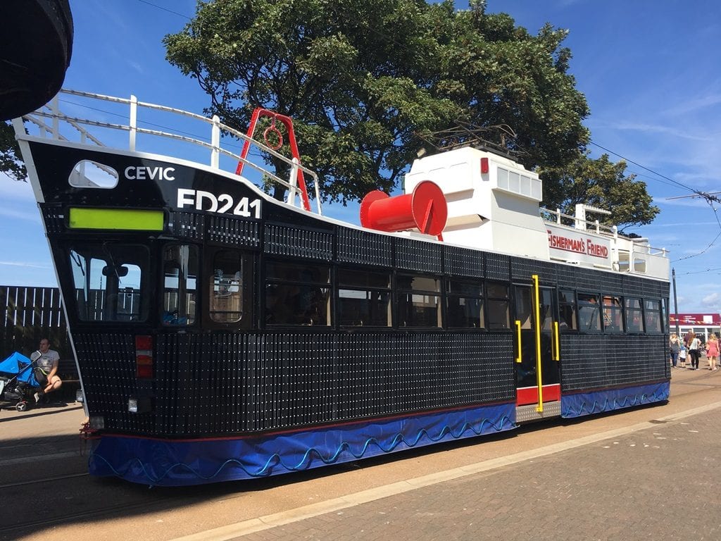 Illuminated Heritage Trams - Trams and Tours in a Nutshell